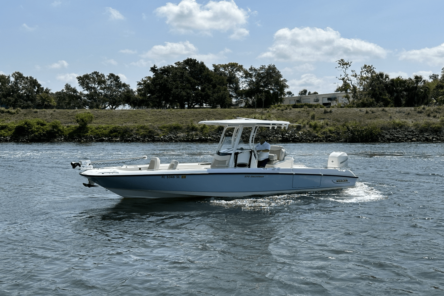 2020 Boston Whaler 270 Dauntless MarineMax Venice